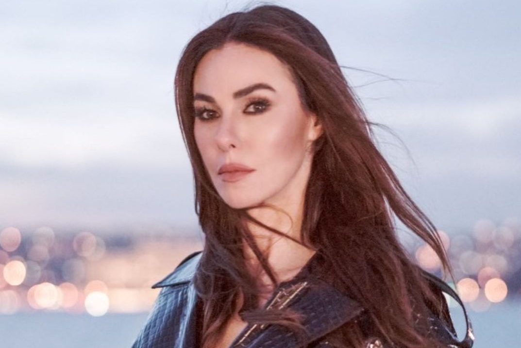 Defne Samyeli takes legal action against scammers | Turkish Series: Teammy